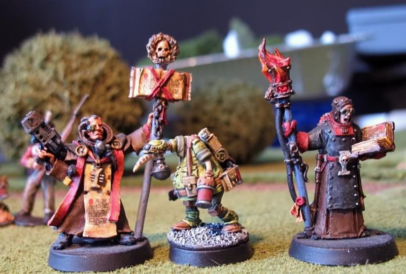 [TMP] "Games Workshop Scholars, figure ID please" Topic