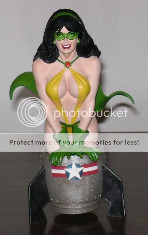 Women of the DC Universe: Phantom Lady Bust - Statue Forum