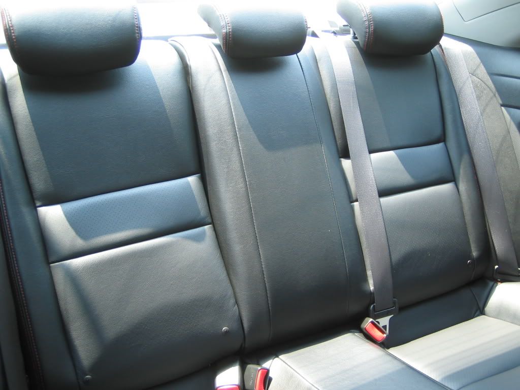 Si leather interior pics | 8th Generation Honda Civic Forum