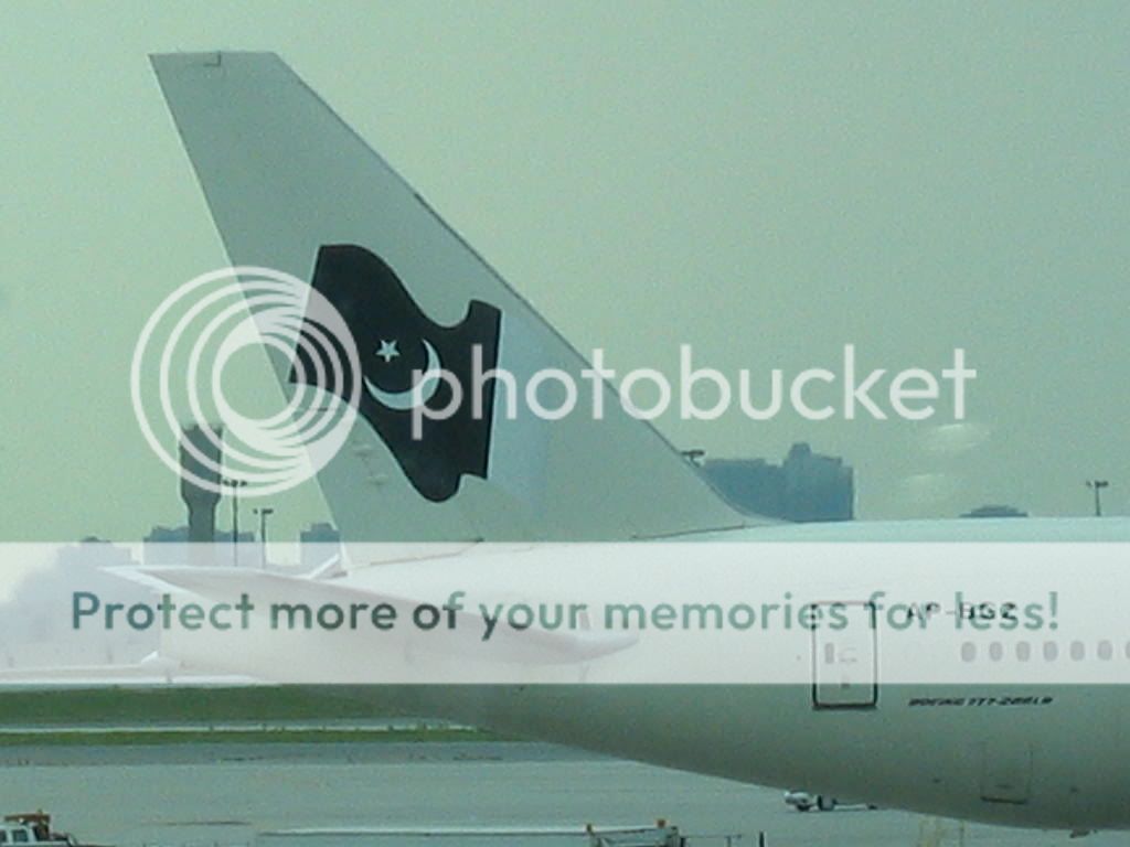 AP-BGZ at Toronto Airport - Photos by Tayub - History of PIA - Forum